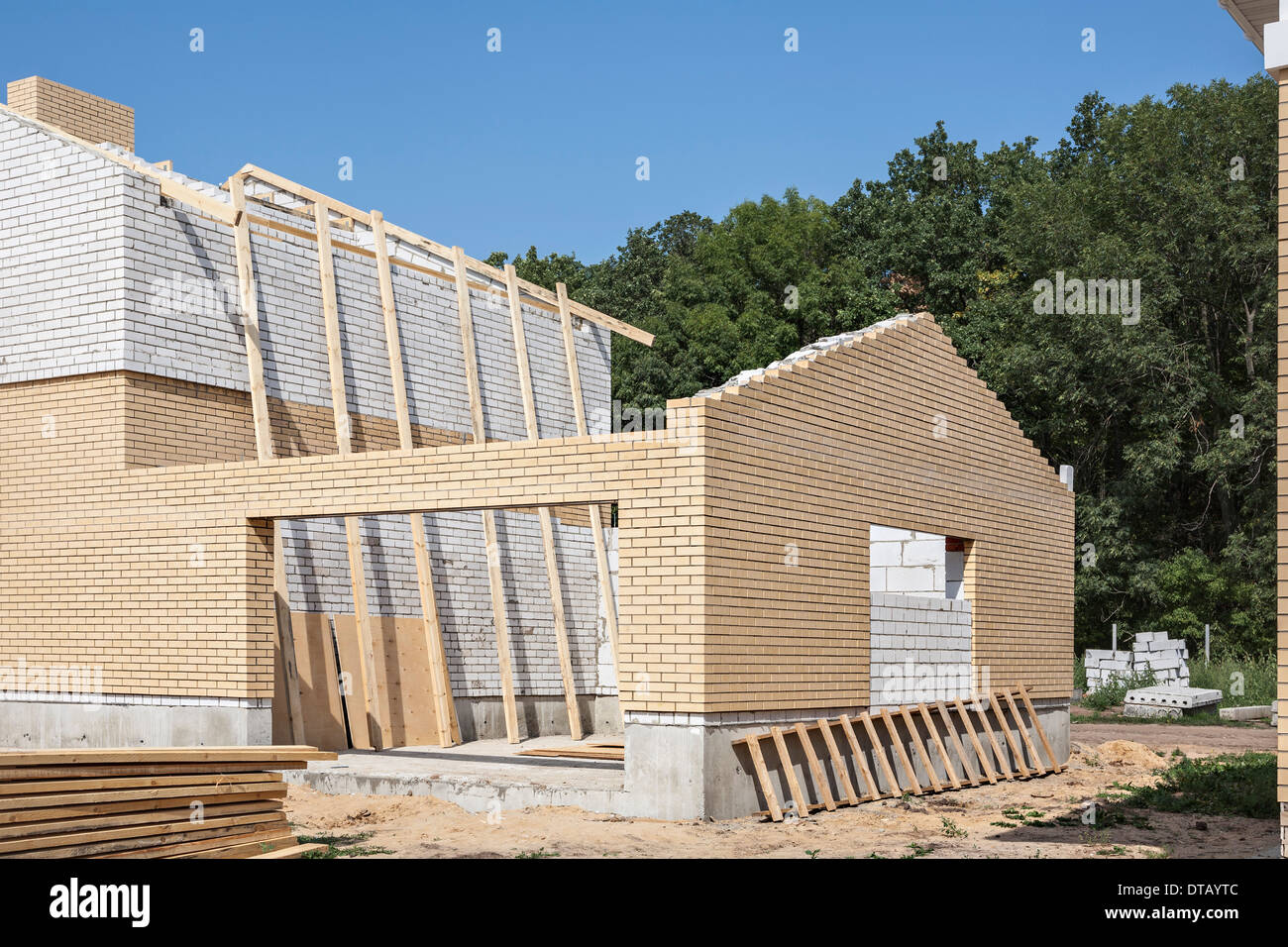 Horizontal construction hi-res stock photography and images - Alamy
