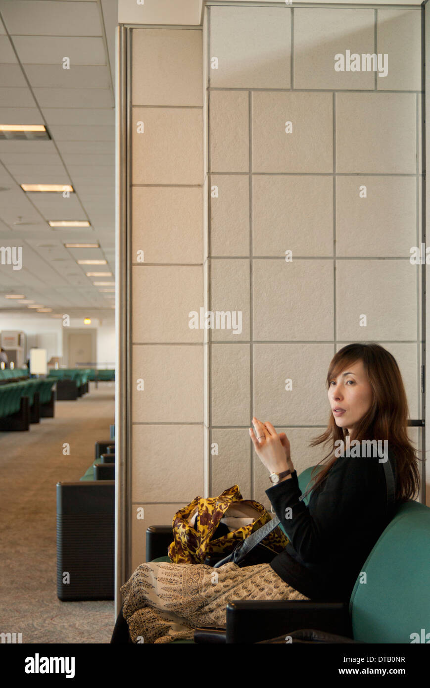 In waiting room hi-res stock photography and images - Alamy