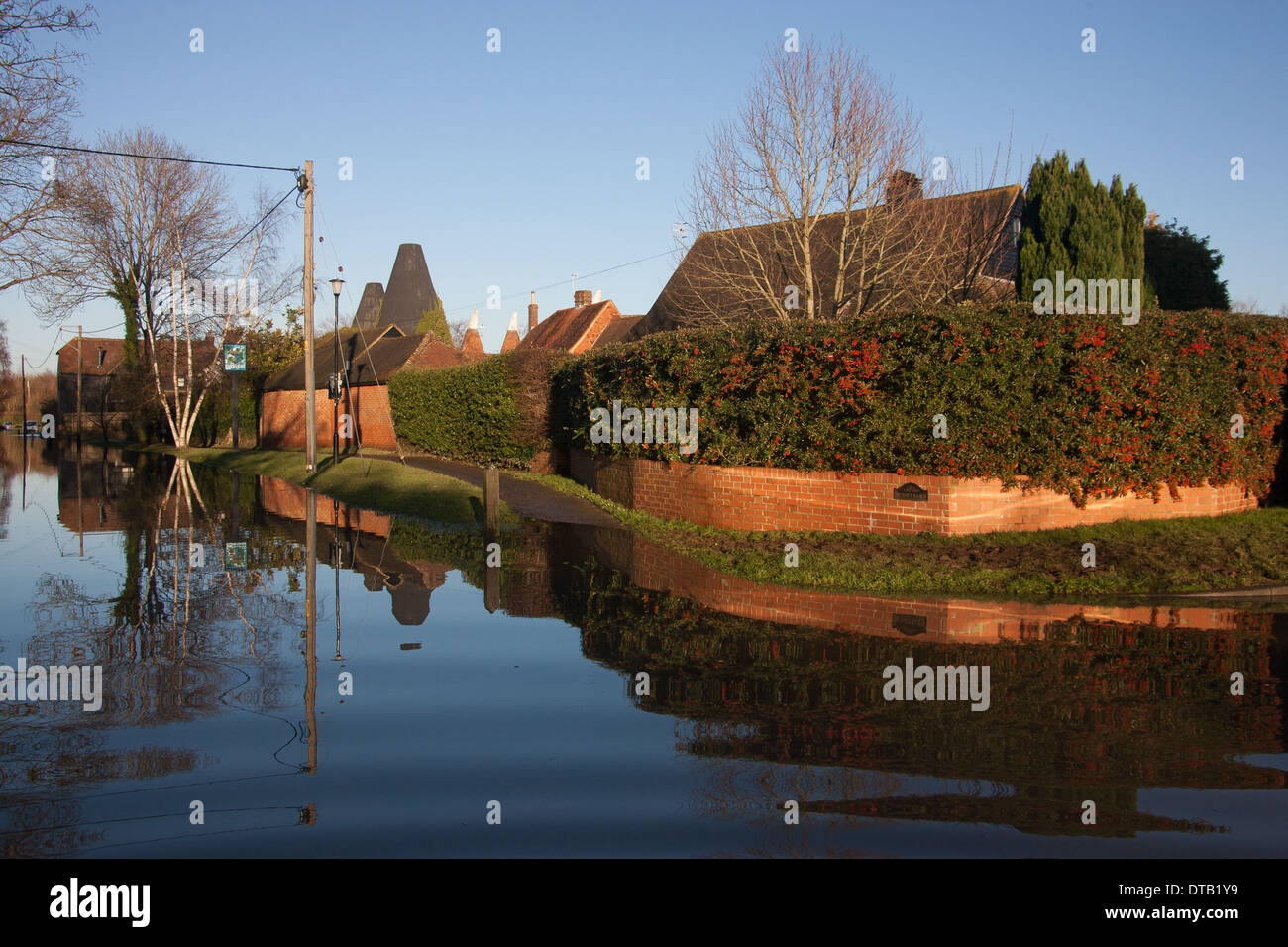 Laddingford hi-res stock photography and images - Alamy