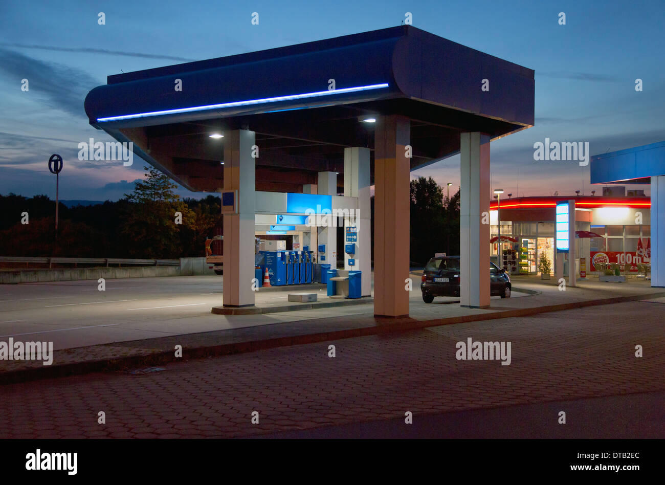 Motorway gas station hi-res stock photography and images - Alamy