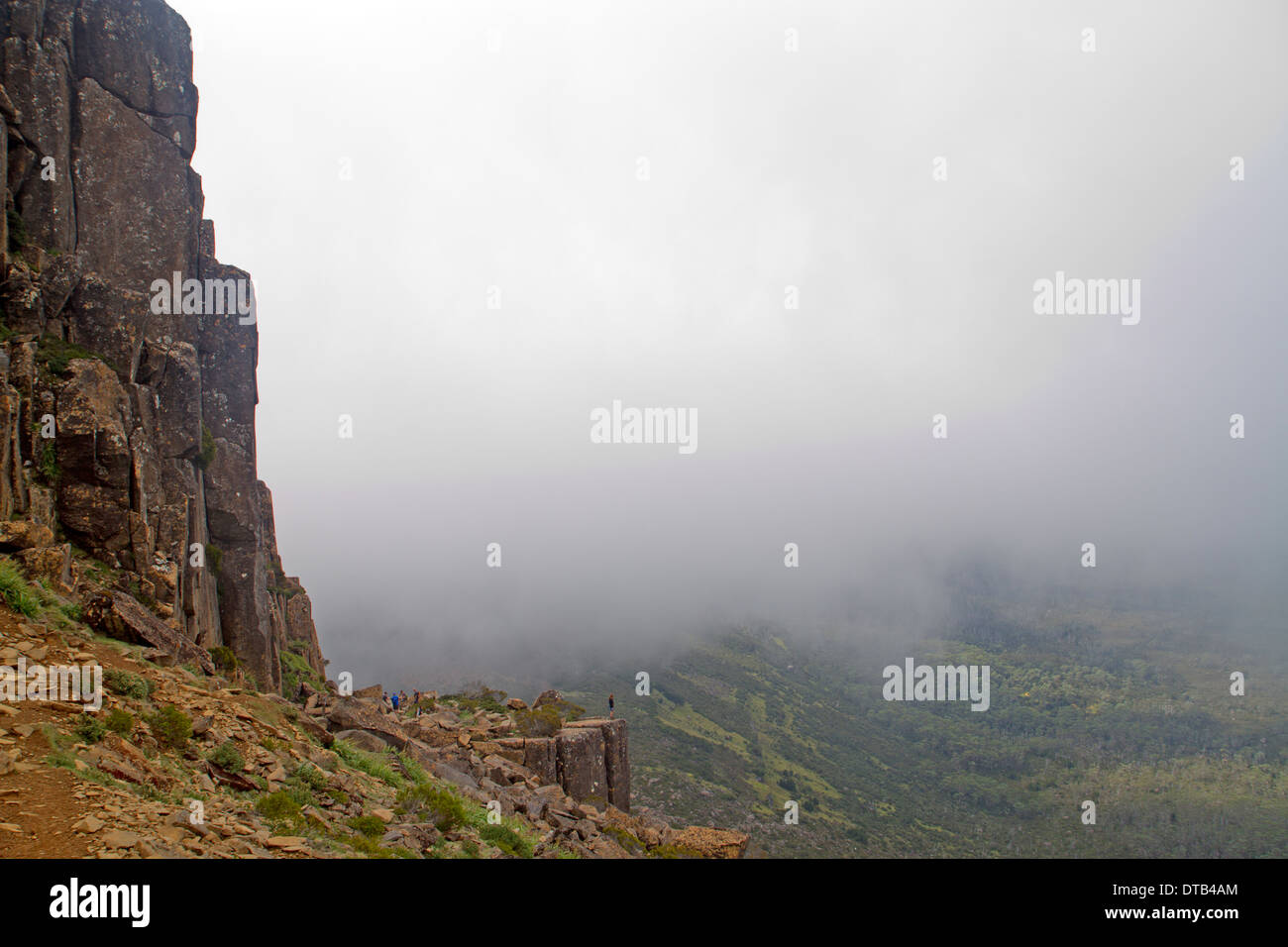 Hikers on the slopes of Mt Ossa, Tasmania's highest mountain Stock ...