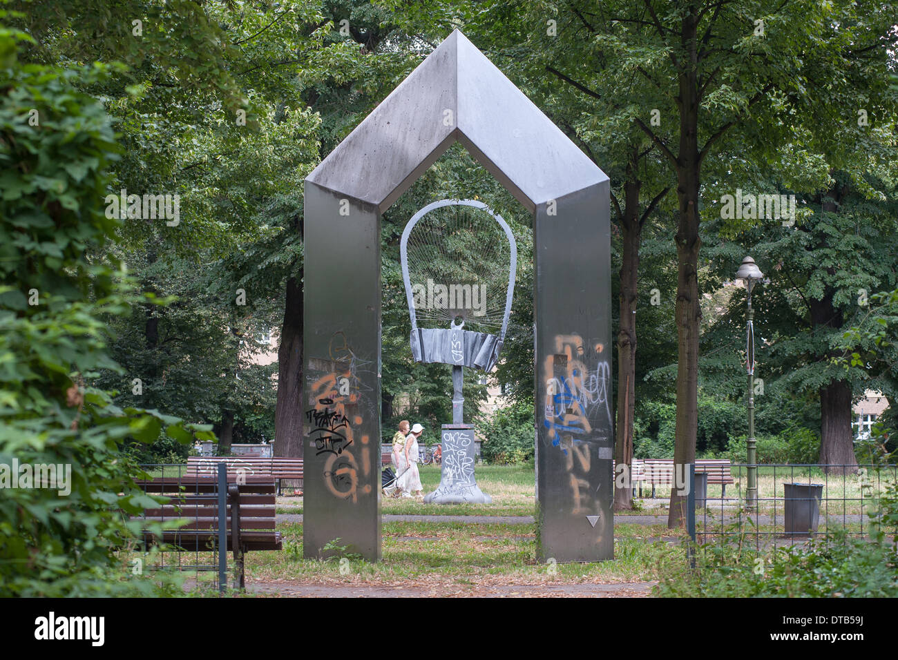 Berlin, Germany, sculptures Zeppelin park in Berlin-Wedding Stock Photo ...