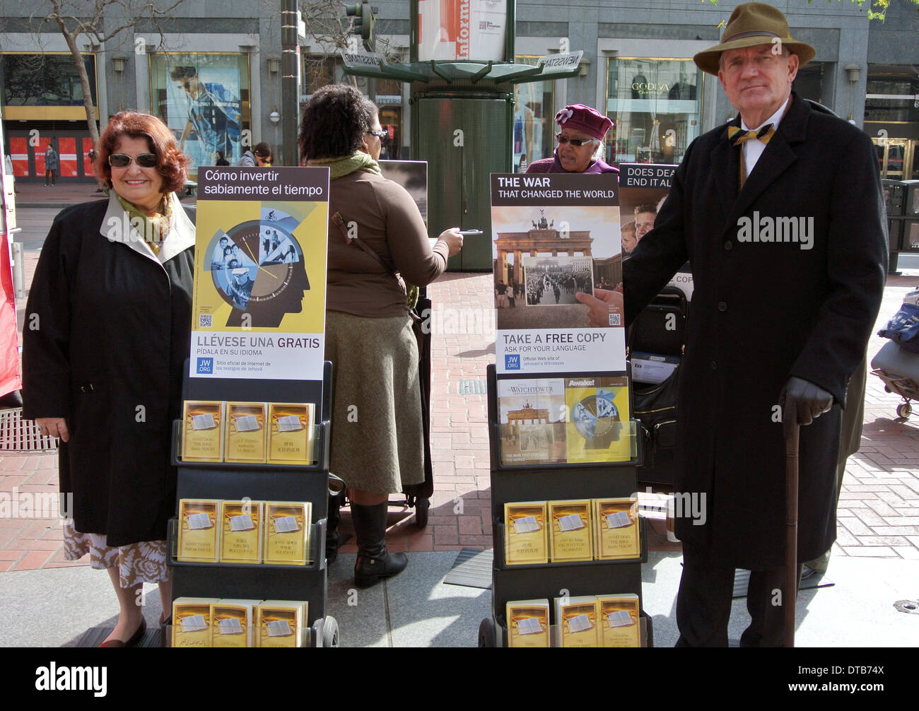 Jehovah's witnesses look for donations and support on San Francisco ...