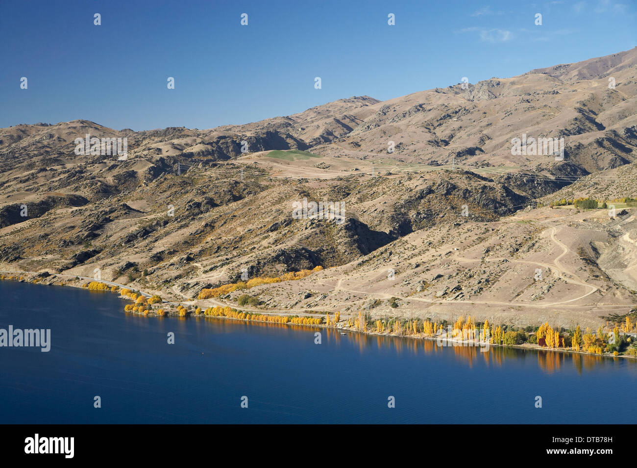 Lake Dunstan and Dunstan Mountains, Central Otago, South Island, New ...