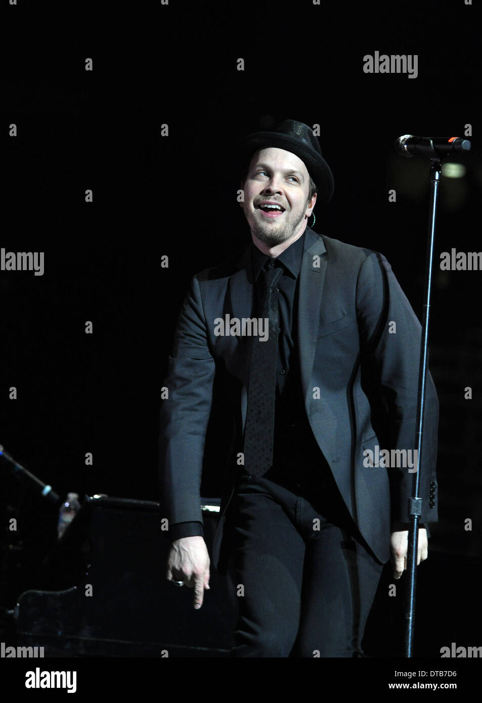 Raleigh, North Carolina, USA. 9th Feb, 2014. Musician GAVIN DEGRAW ...