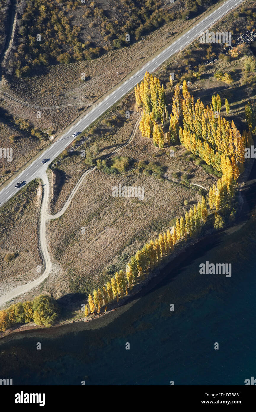 State Highway 8, Picnic Area and Lake Dunstan, Cromwell Gorge, Central ...