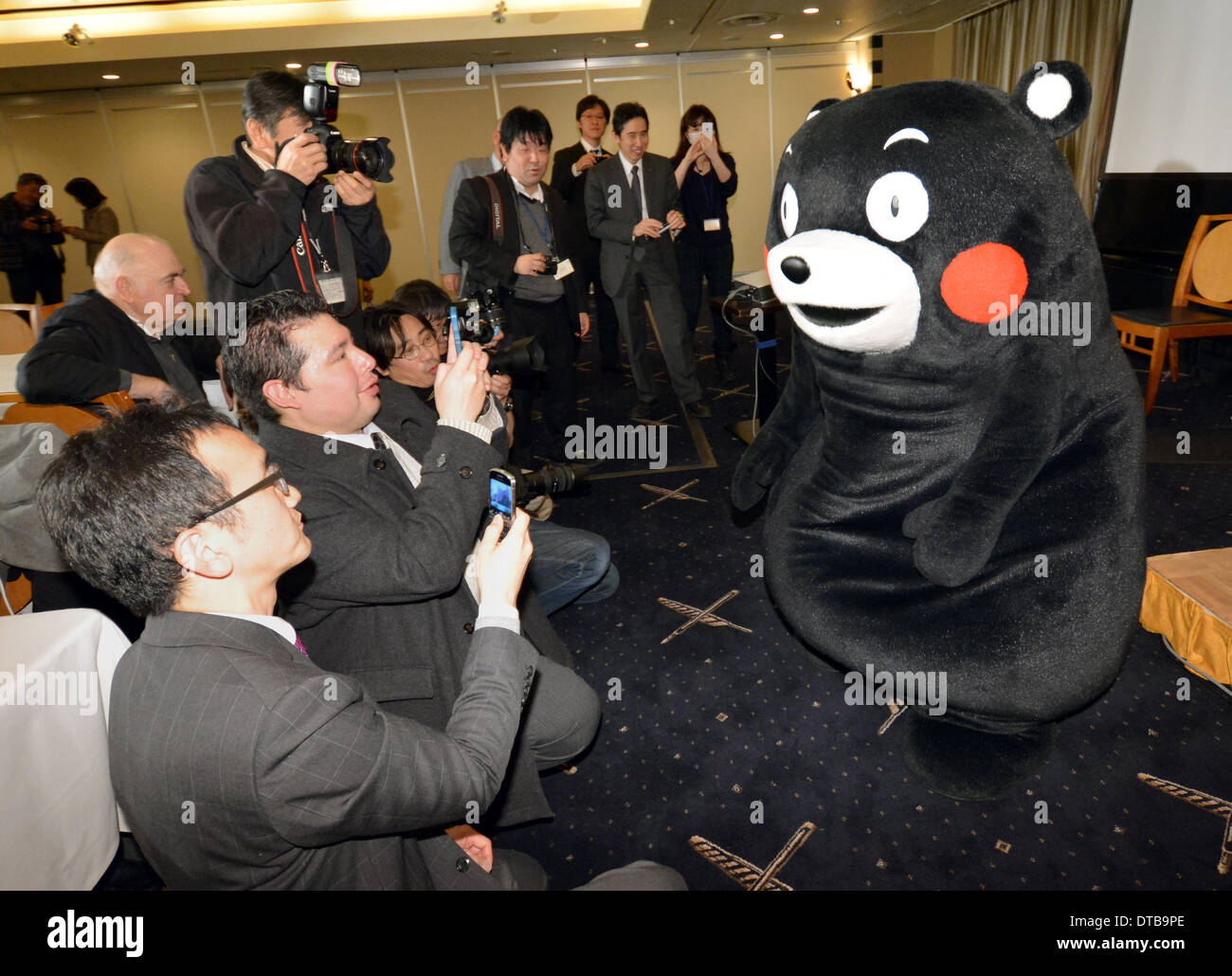 Tokyo, Japan. 14th Feb, 2014. Kumamon, the black bear "Yuru-kyara ...
