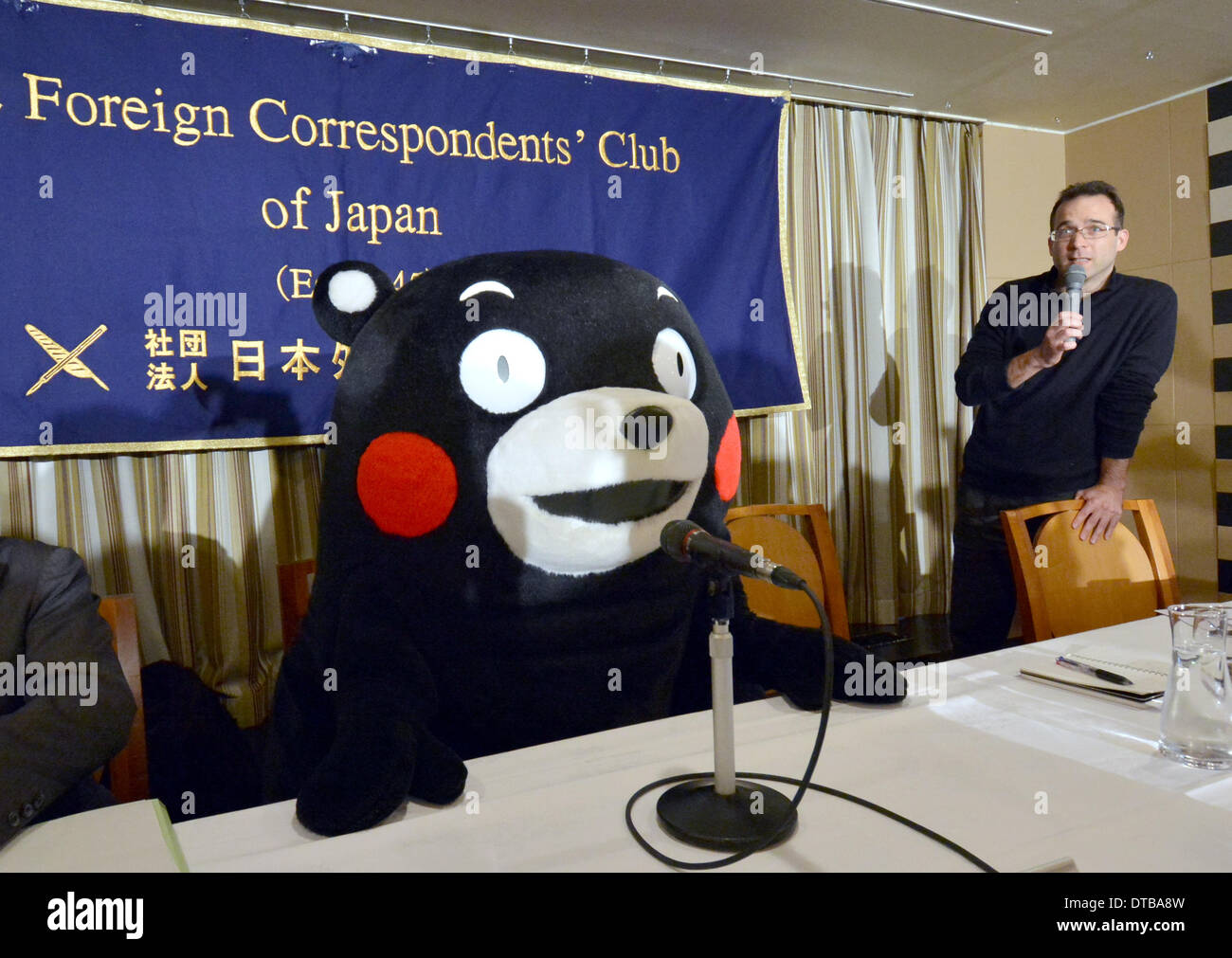 Tokyo, Japan. 14th Feb, 2014. Kumamon, the black bear "Yuru-kyara ...