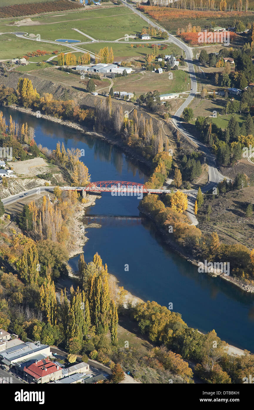 Aerial view clutha river bridge hi-res stock photography and images - Alamy