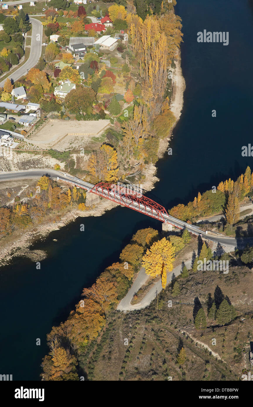 Aerial view clutha river bridge hi-res stock photography and images - Alamy