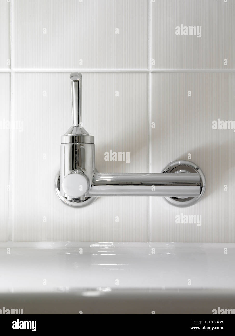 Chrome mixer taps hi-res stock photography and images - Alamy