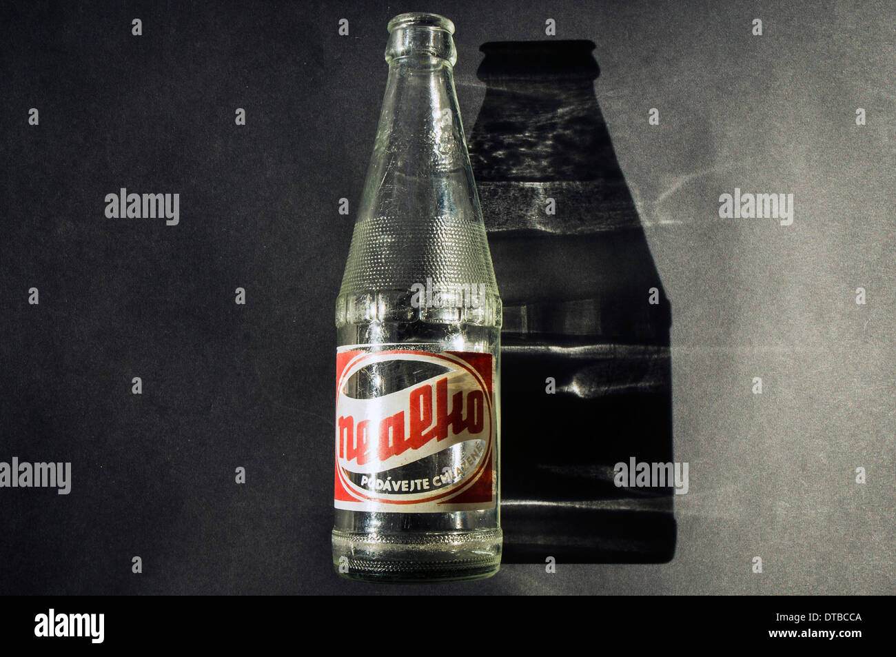 non alcoholic beverage, beverages, lemonade, limo, serve cold, glass ...