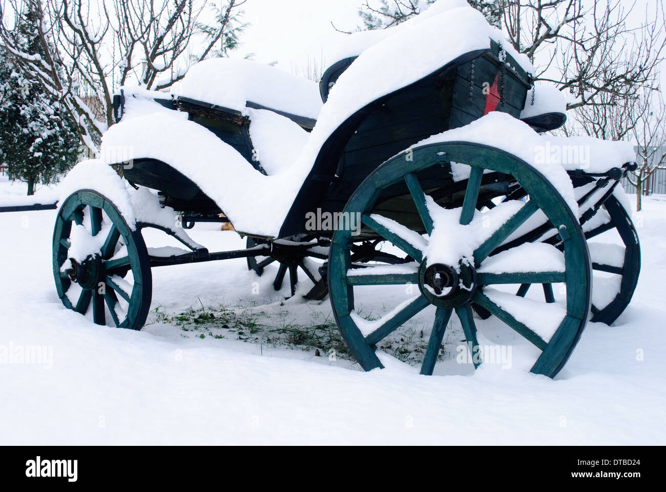 Retro carriage of red soviet army under the snow Stock Photo - Alamy