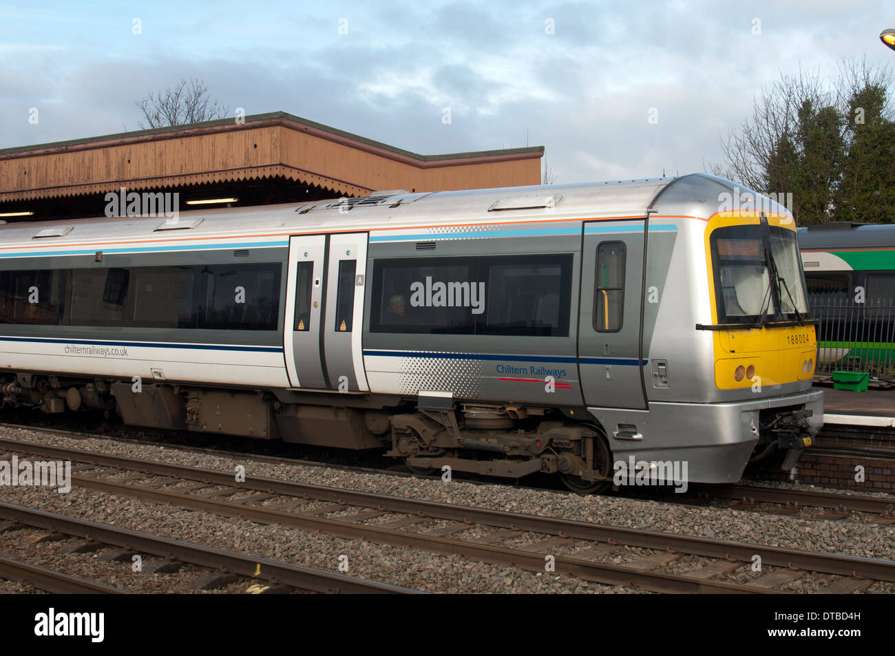 Chiltern Railways train in the new grey livery at Leamington Spa ...