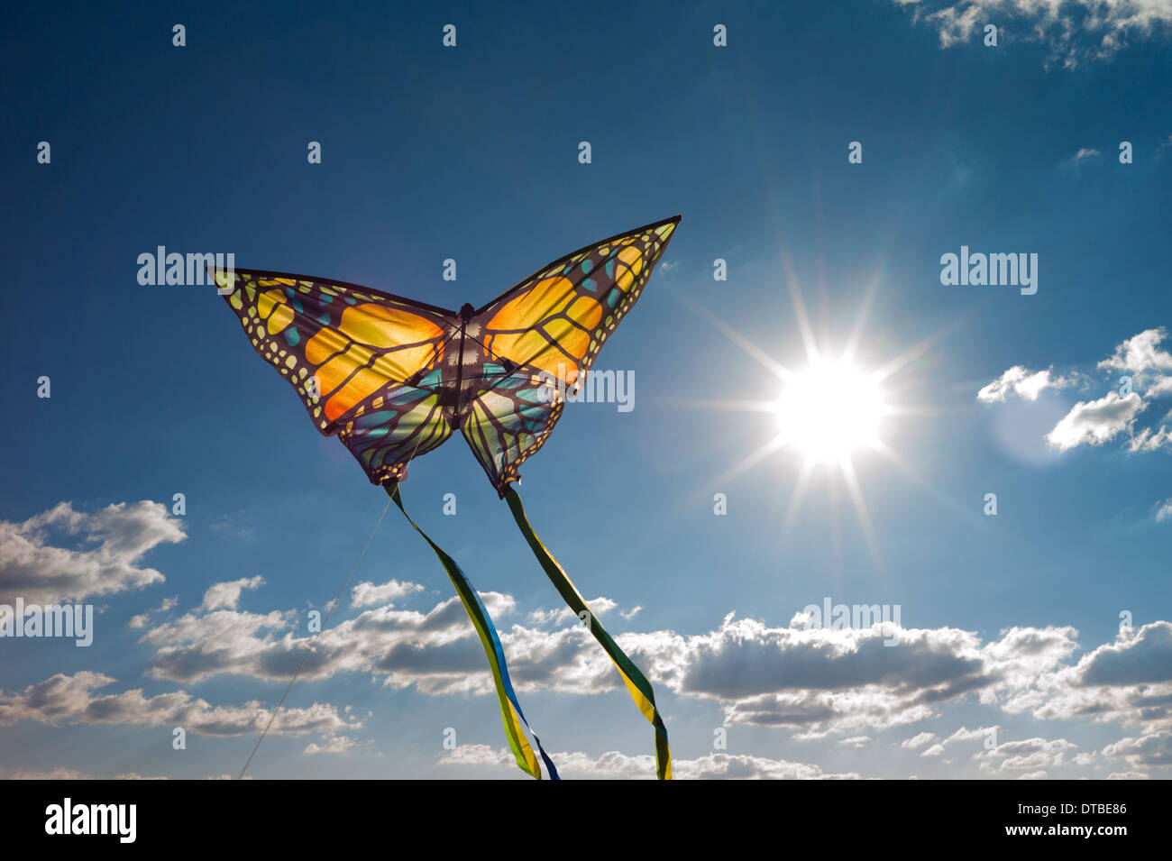 Fly kites hi-res stock photography and images - Alamy