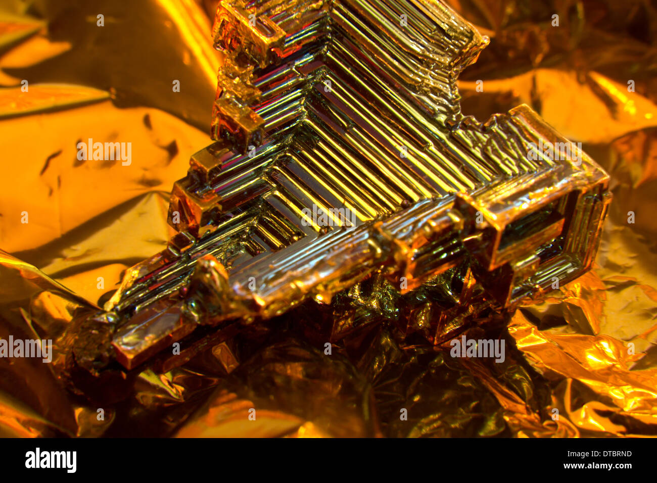 Bismuth crystal hi-res stock photography and images - Alamy