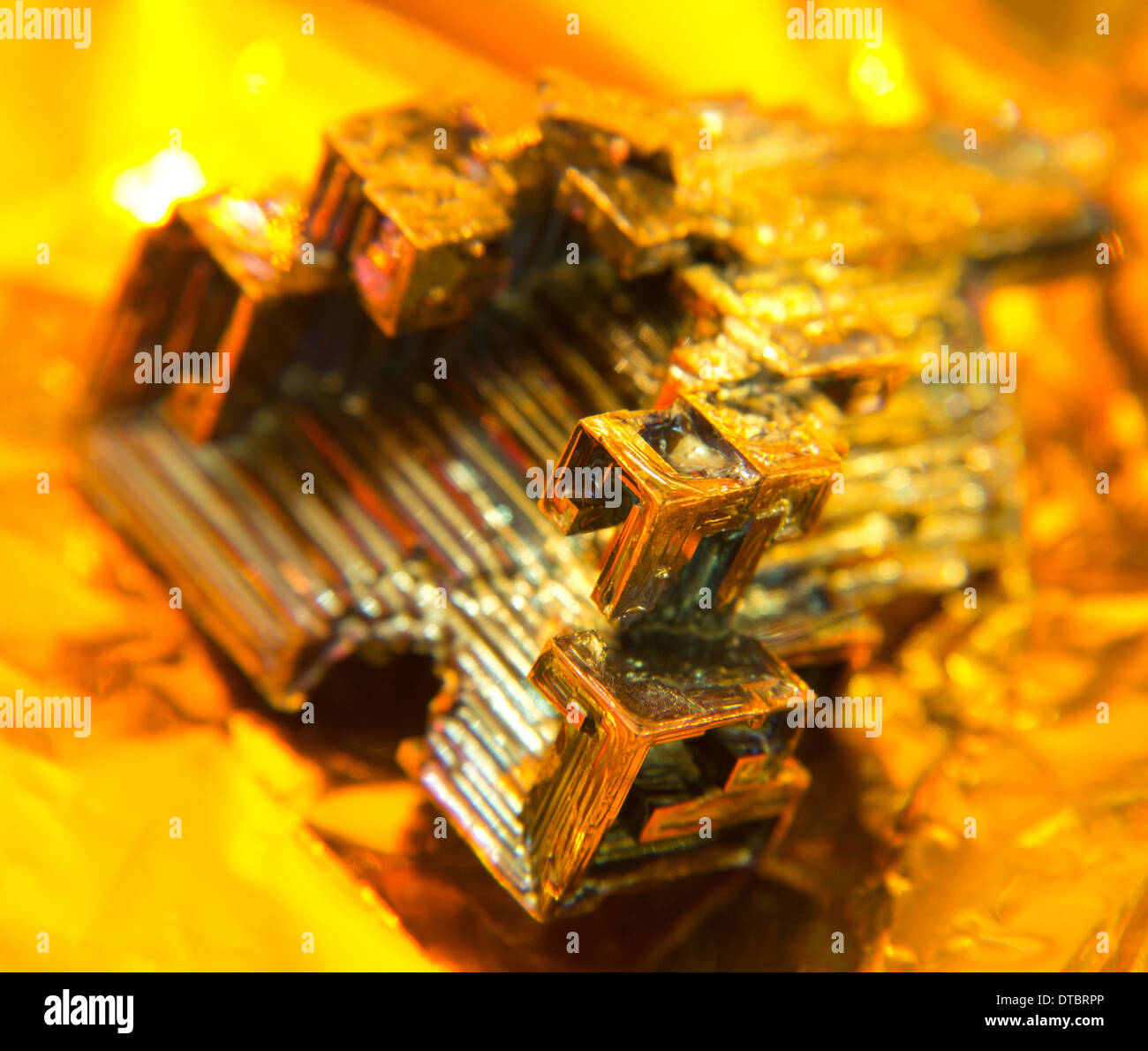Bismuth crystal hi-res stock photography and images - Alamy