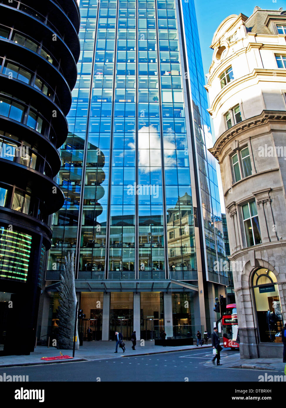 View of 125 Old Broad Street, formerly called the Stock Exchange Tower ...