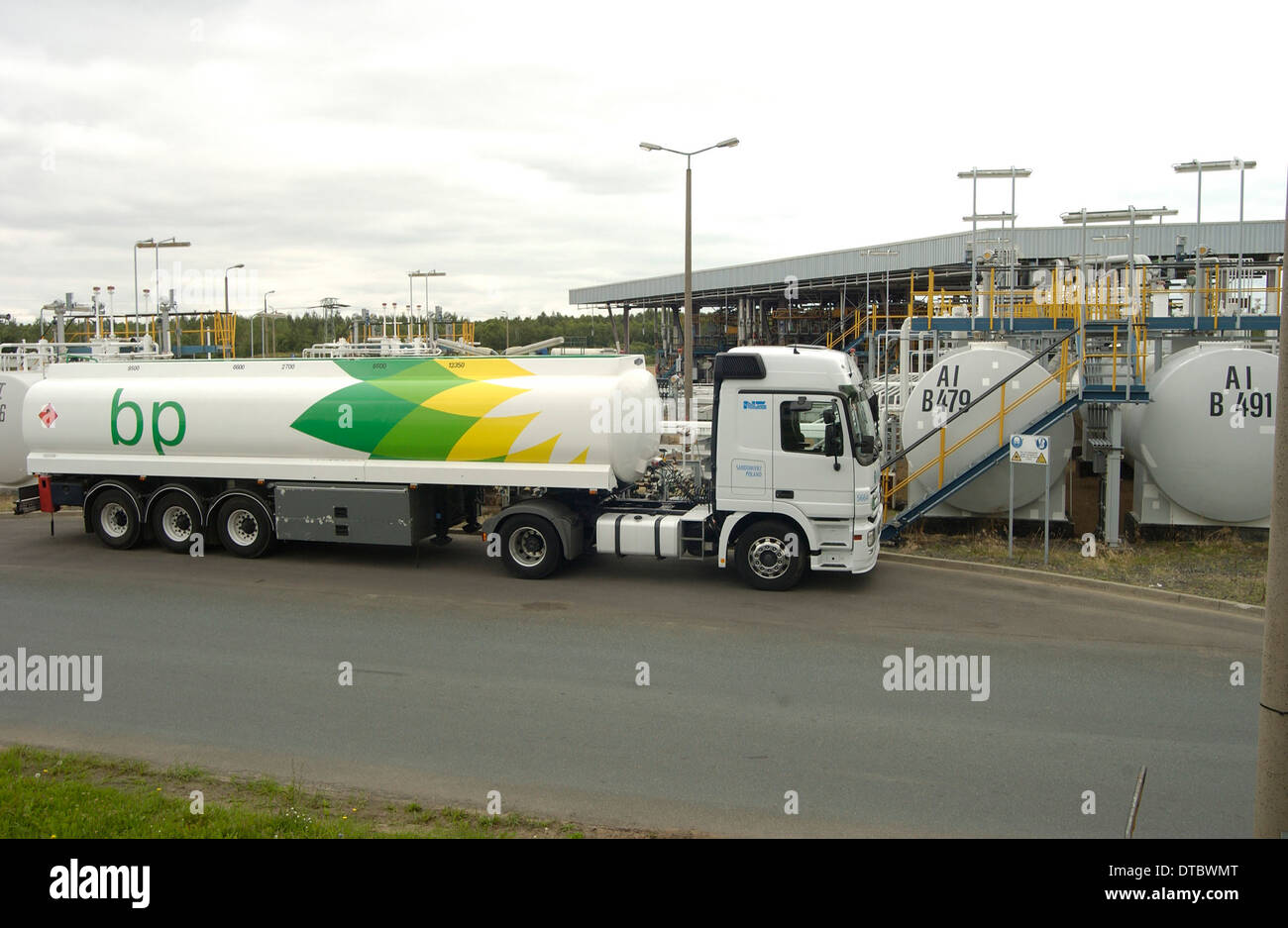 Pck oil refinery hi-res stock photography and images - Alamy