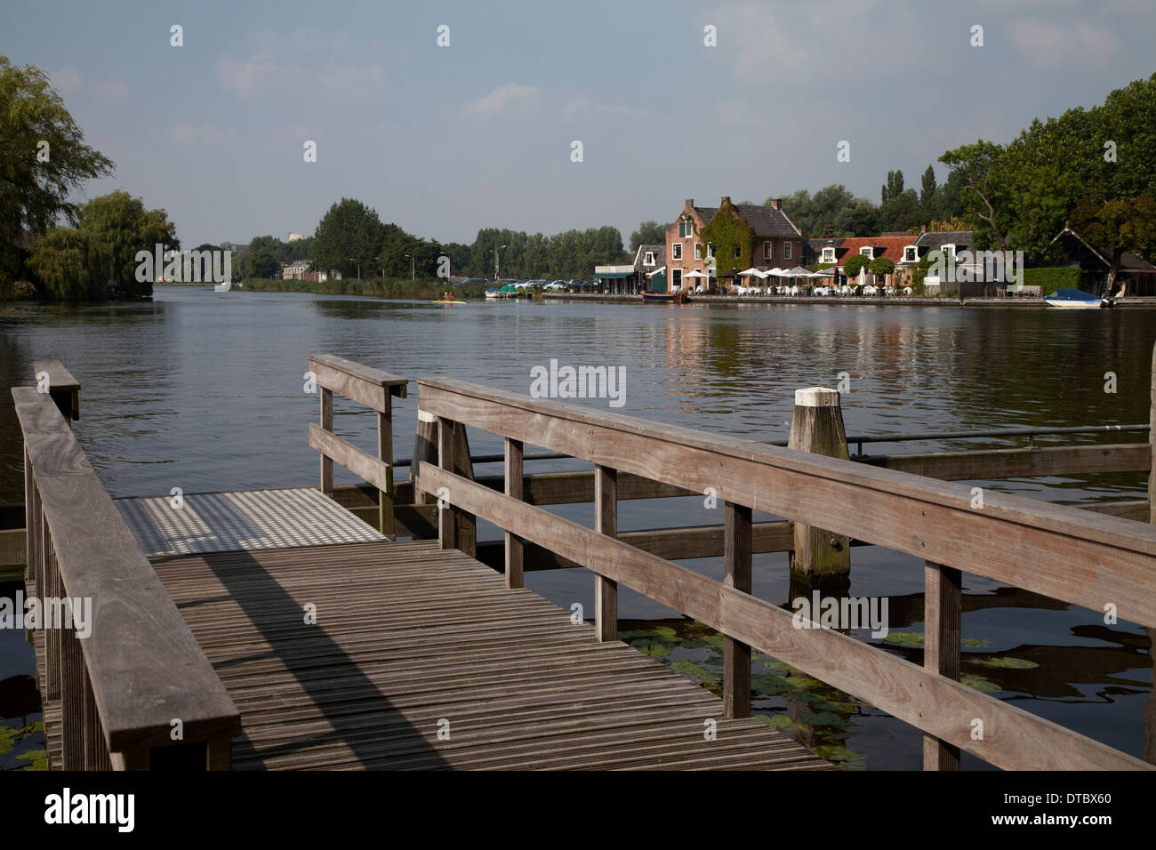 Amstelhoek pier fence river hi-res stock photography and images - Alamy