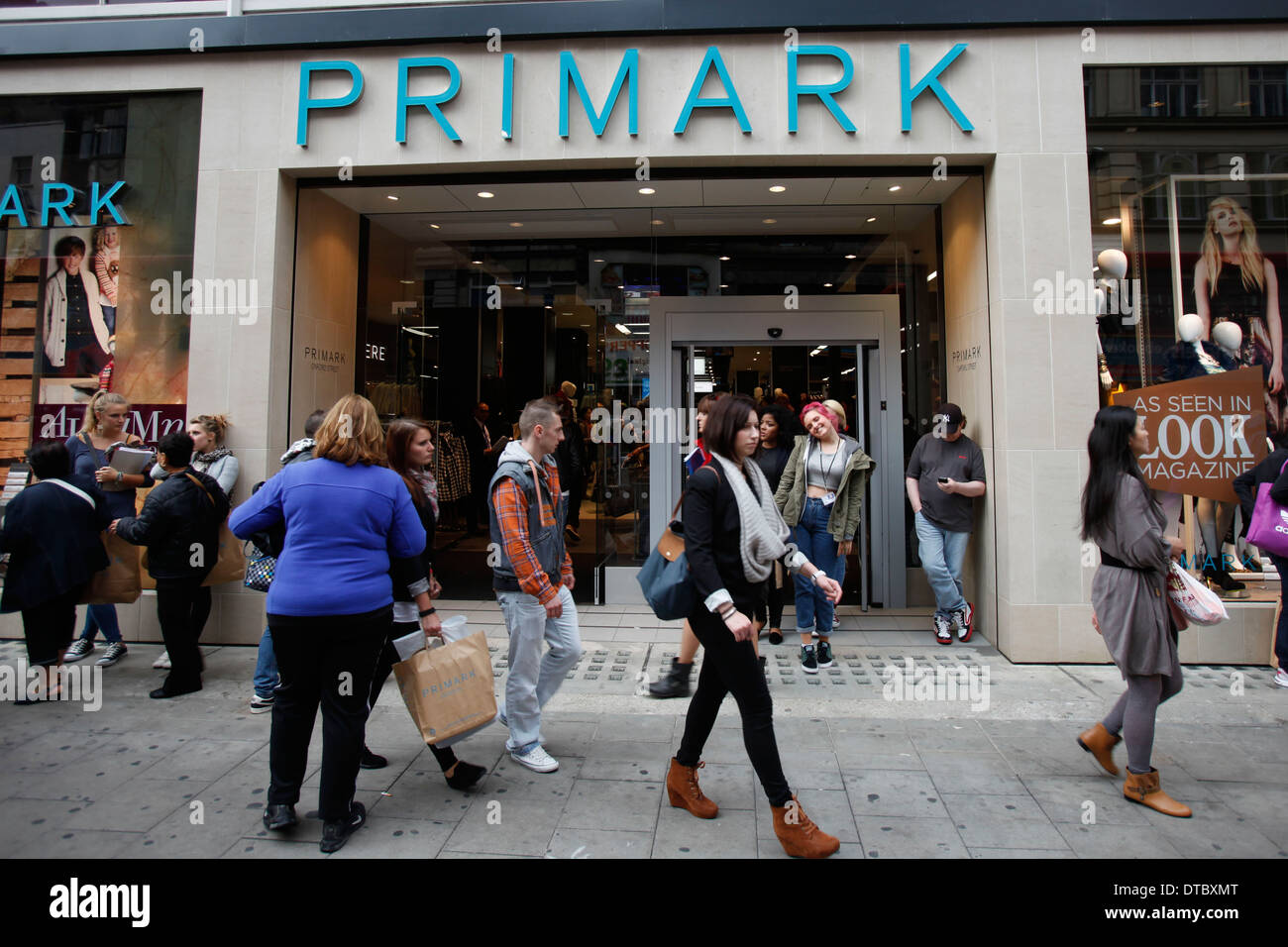 Primark store in oxford street hi-res stock photography and images - Alamy
