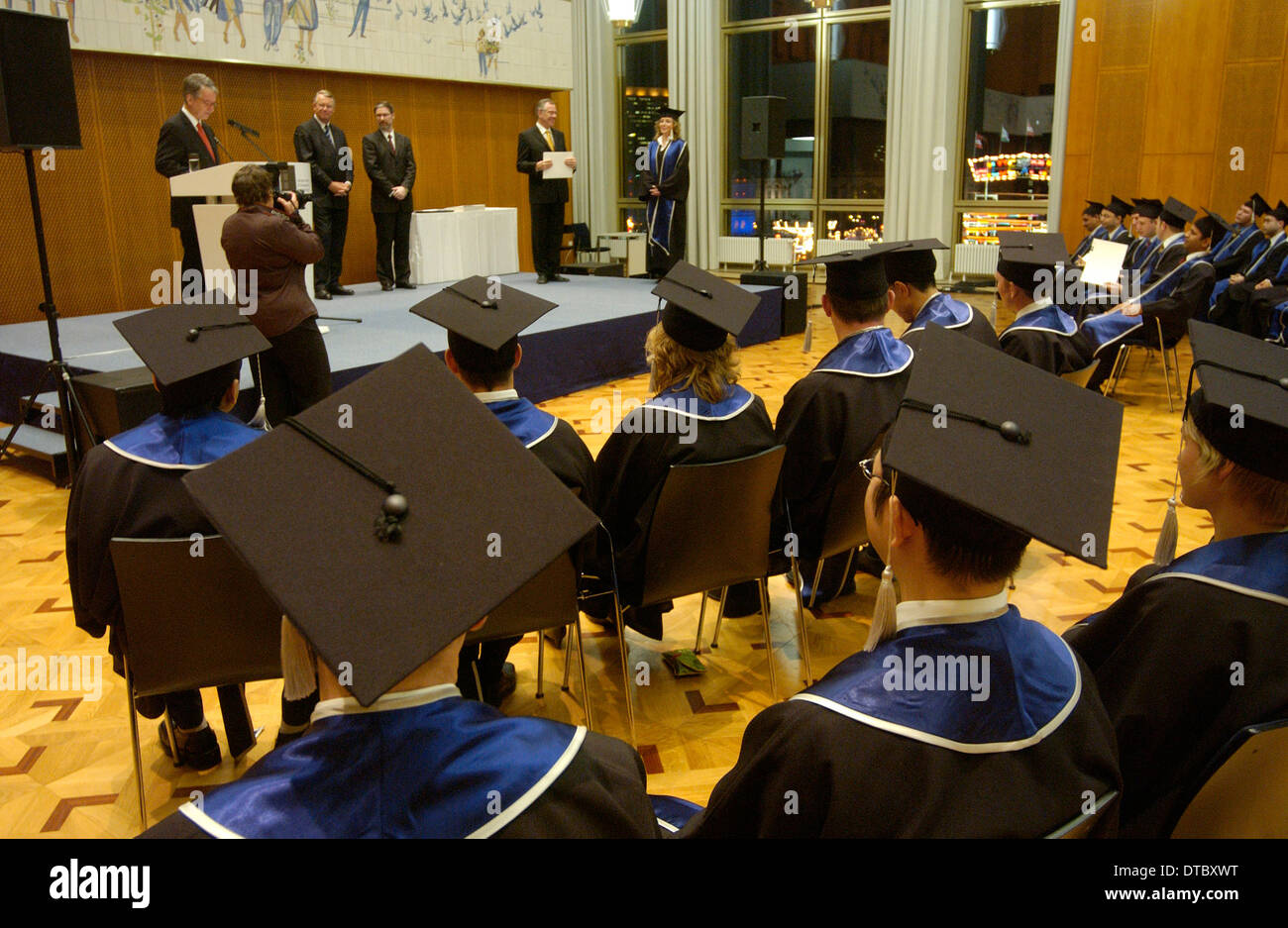 Mba graduation hi-res stock photography and images - Alamy