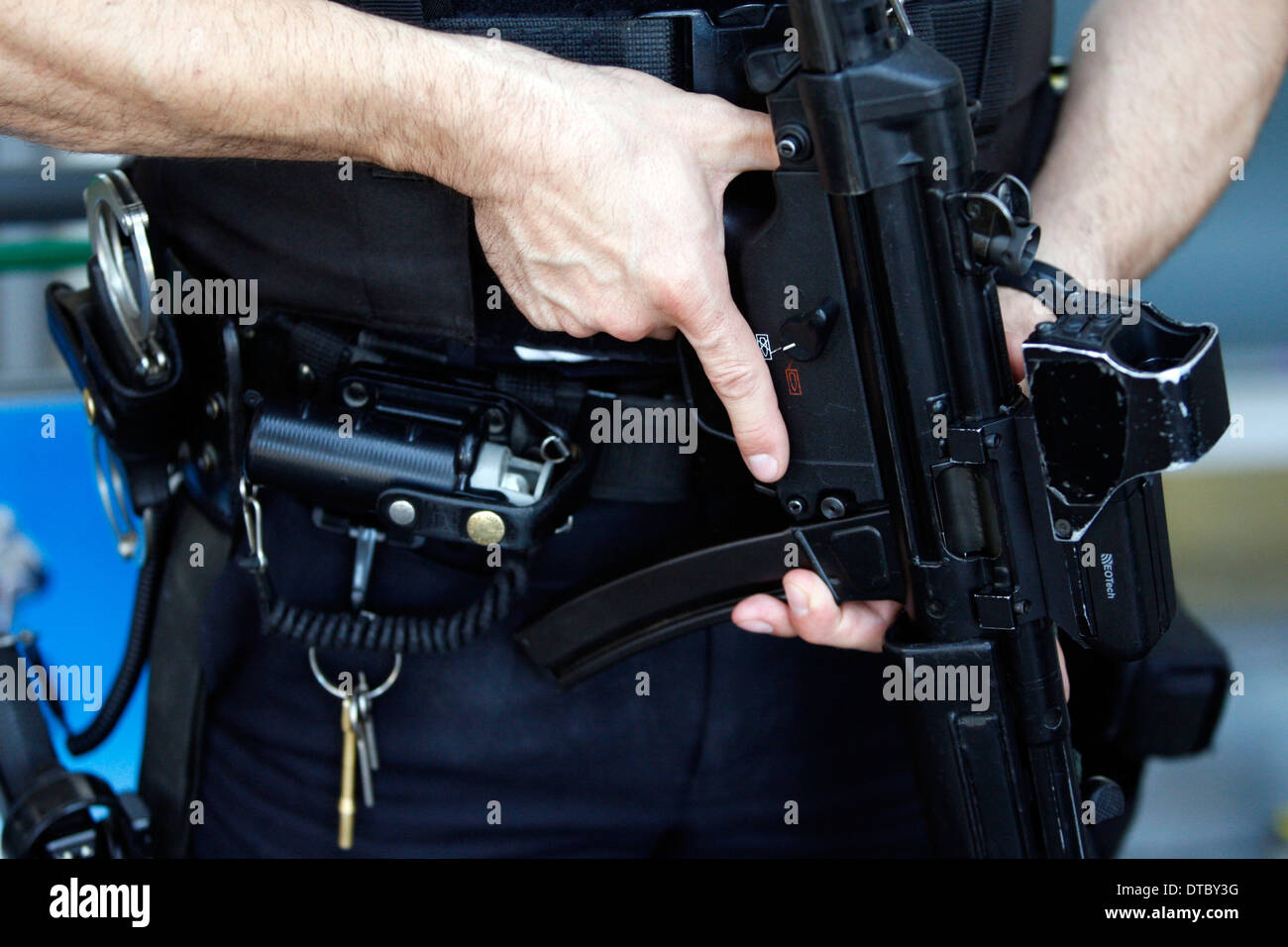 British police weapon hi-res stock photography and images - Alamy