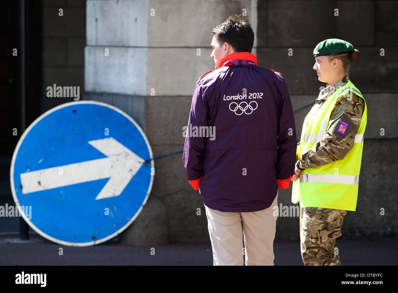 A British soldier stands as security guard on The Mall in London, Great ...