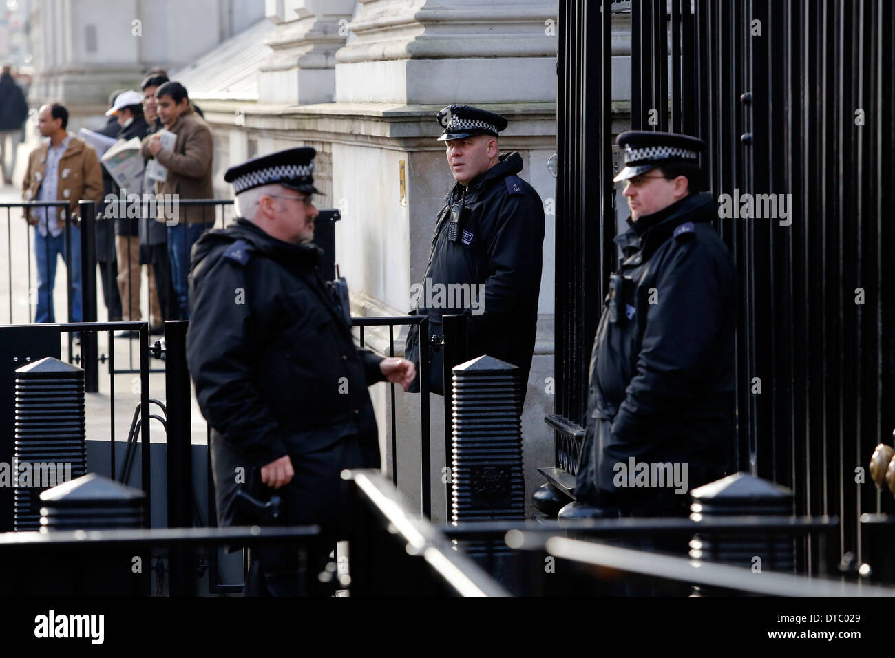 Diplomatic protection hi-res stock photography and images - Alamy