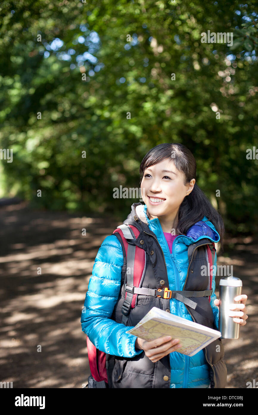 Female hiker map hi-res stock photography and images - Alamy