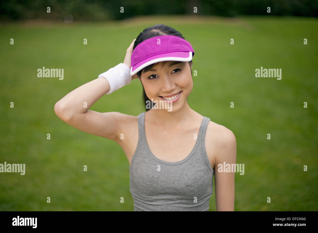 Brunette female hair in ponytail hi-res stock photography and images ...