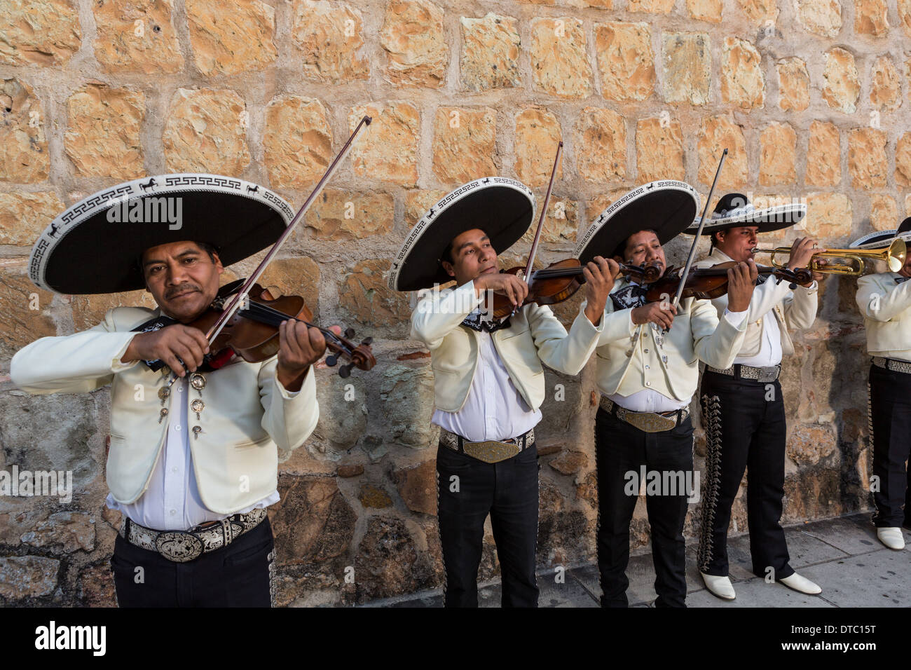 Musicians playing in mariachi band hi-res stock photography and images ...