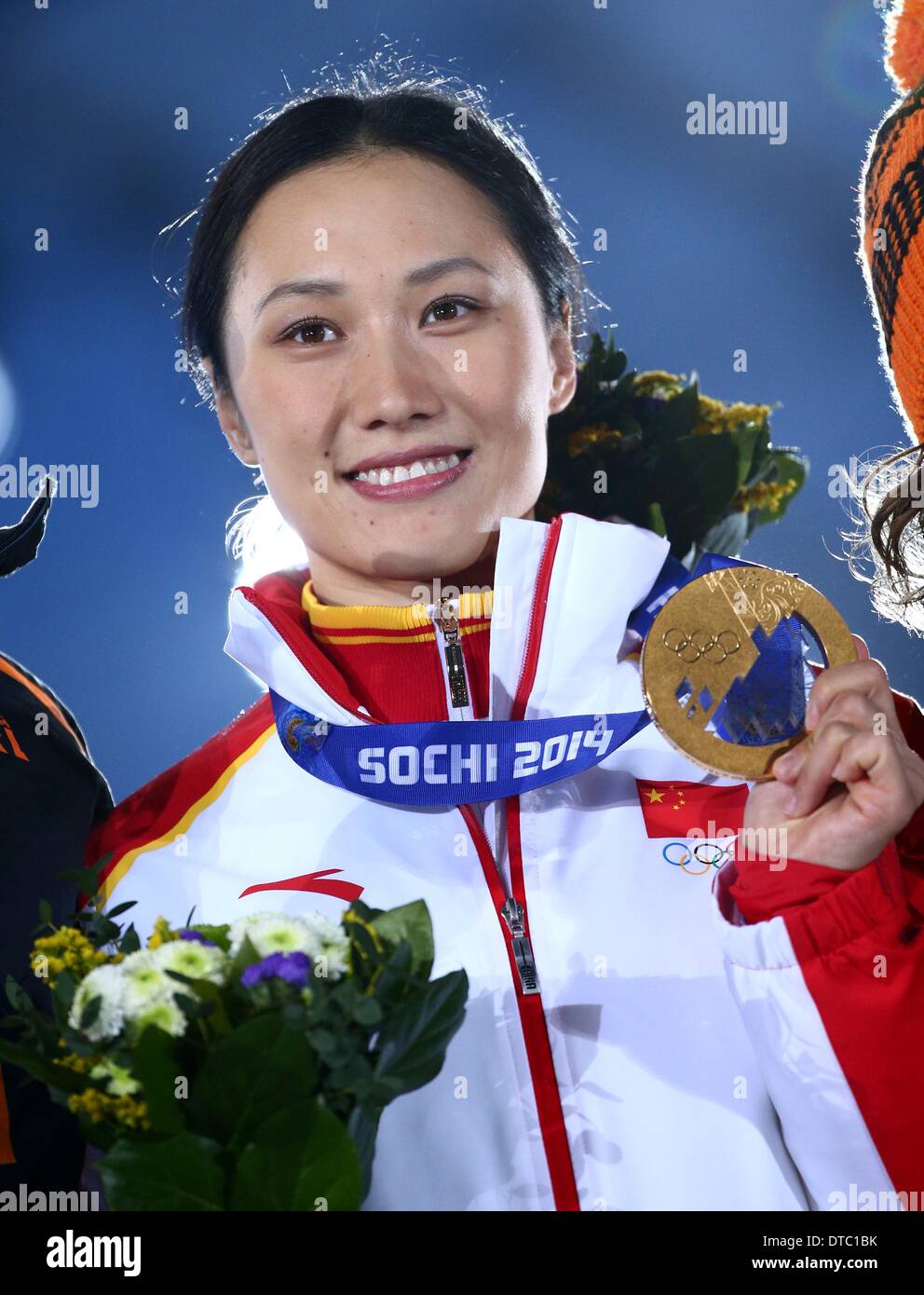 Medal ceremony olympic speed skating 1000m hi-res stock photography and ...