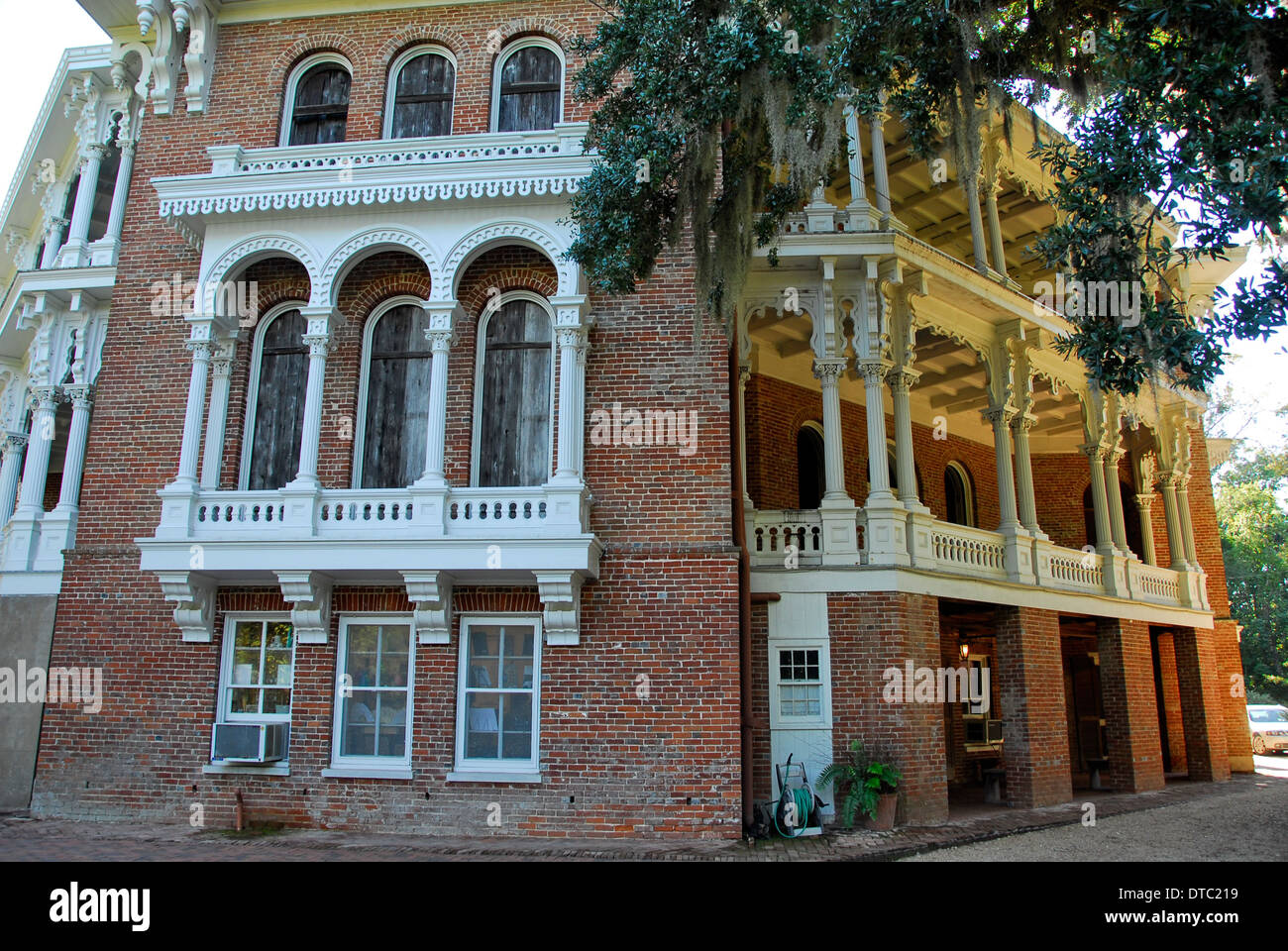 Longwood, also known as Nutt's Folly, is an historic antebellum ...