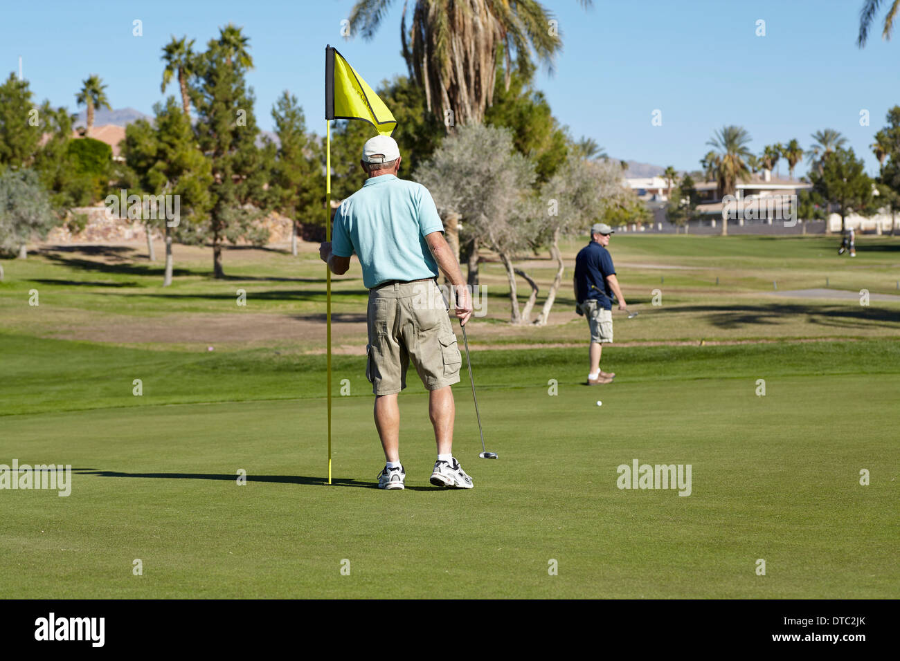 Two golfers hi-res stock photography and images - Alamy