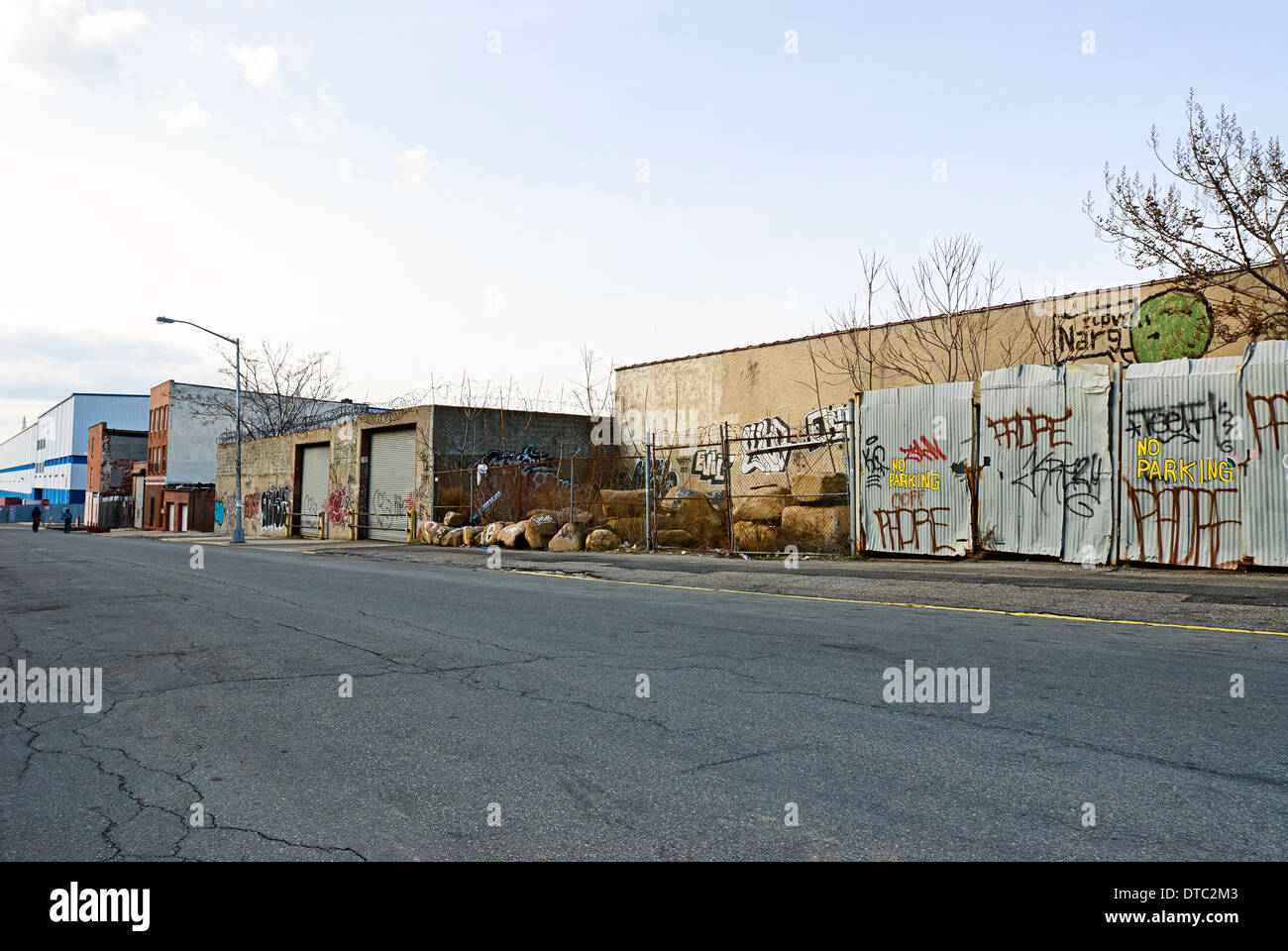 Dirty streets new york hi-res stock photography and images - Alamy