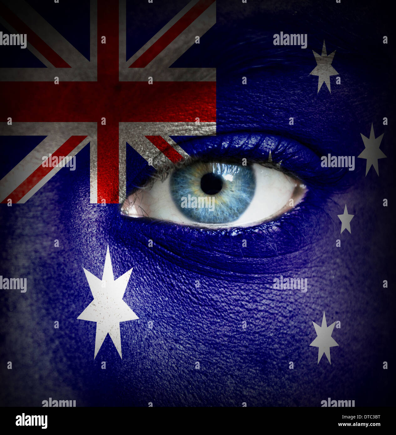 Australian flag face paint hi-res stock photography and images - Alamy