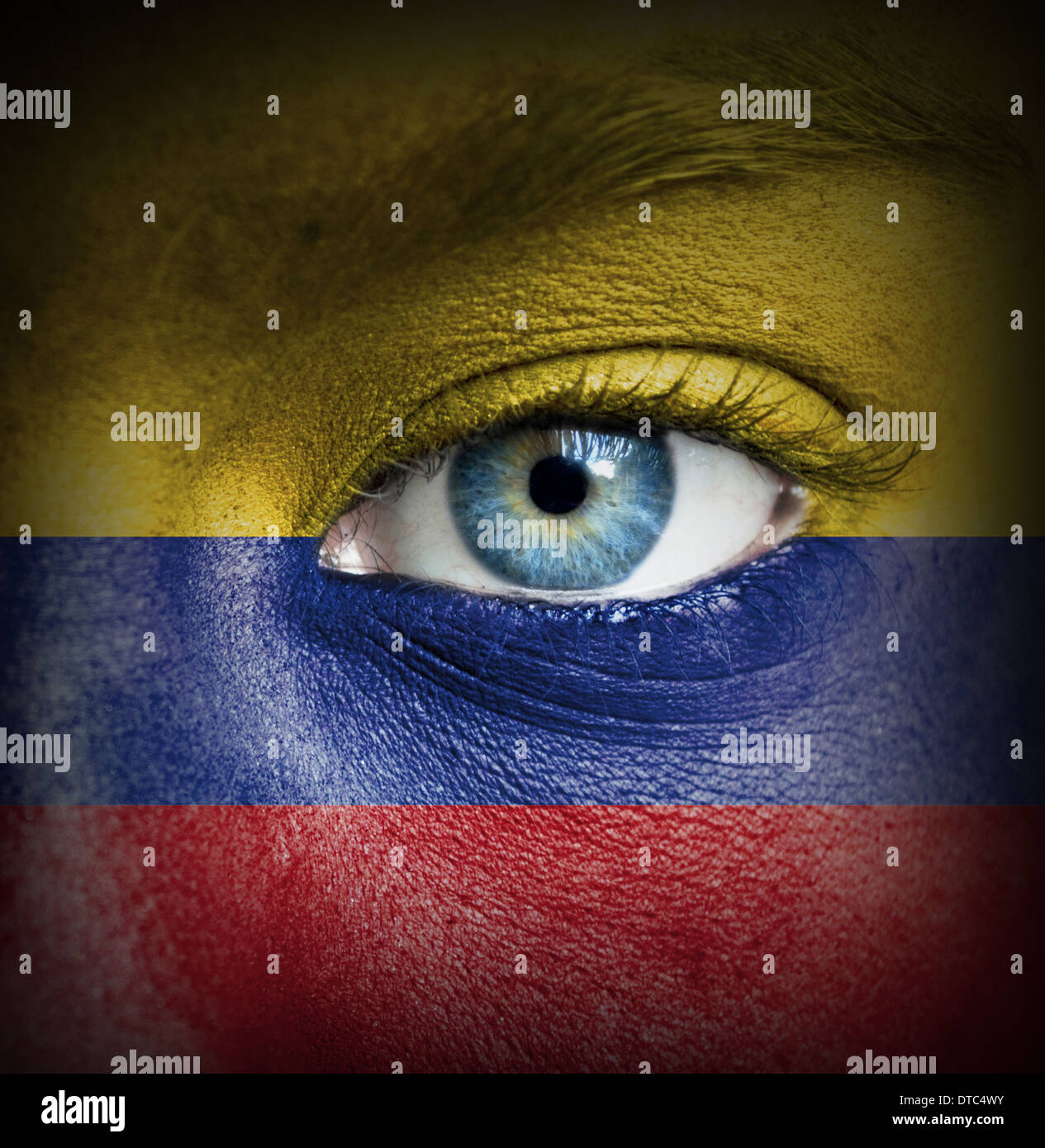 Man face painted colombian flag hi-res stock photography and images - Alamy