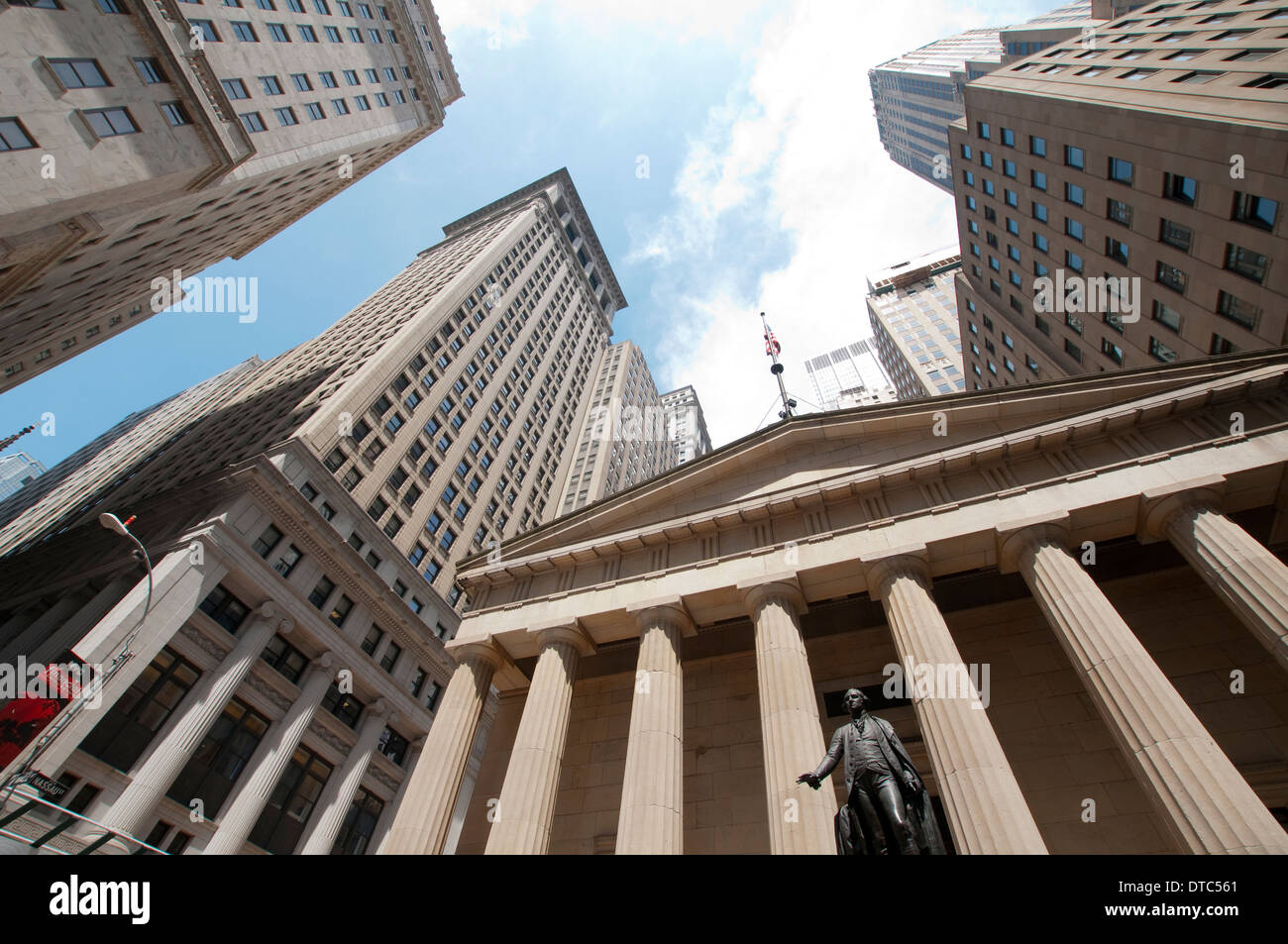 Iconic financial banking hi-res stock photography and images - Alamy
