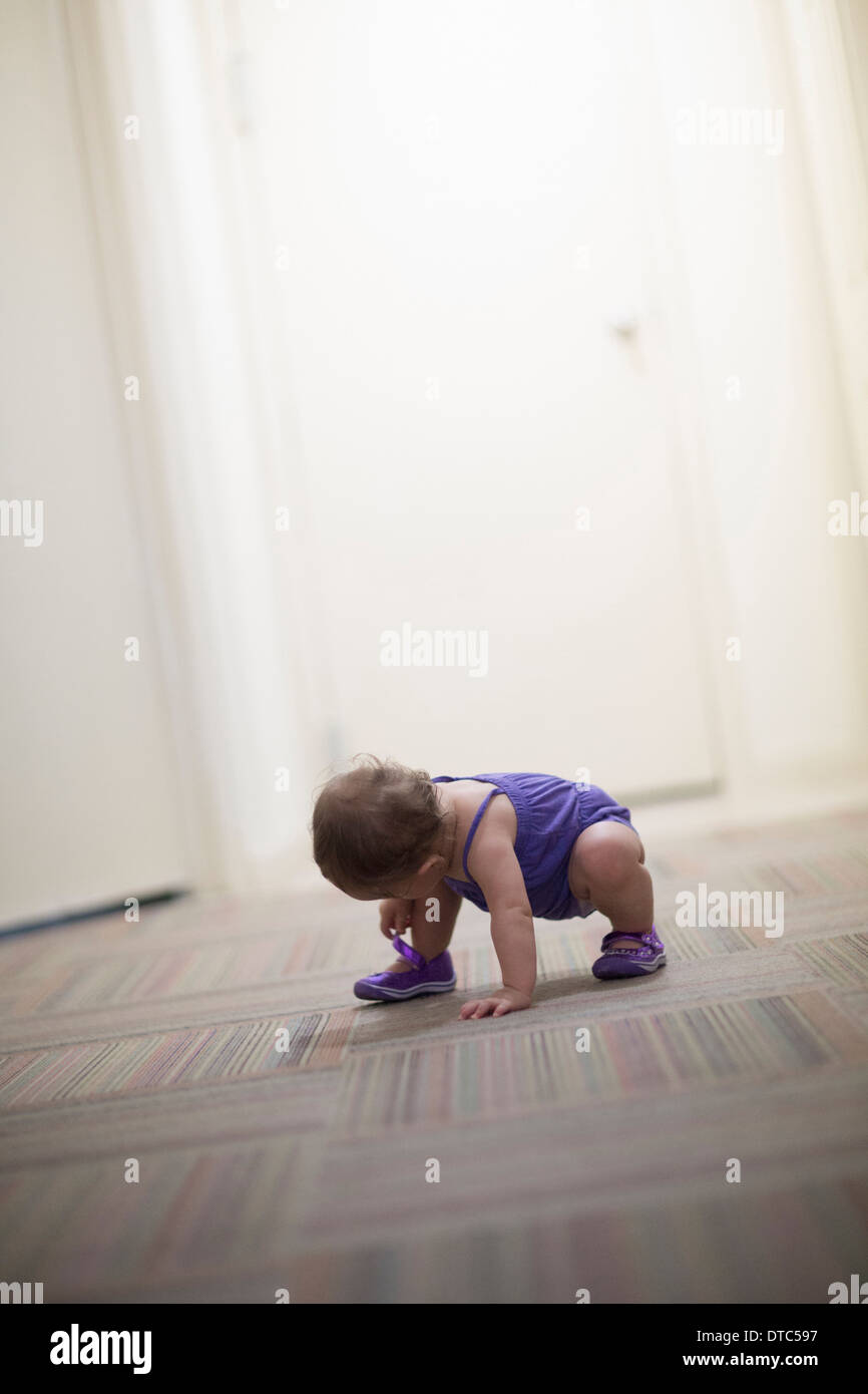 Crouching on hi-res stock photography and images - Alamy