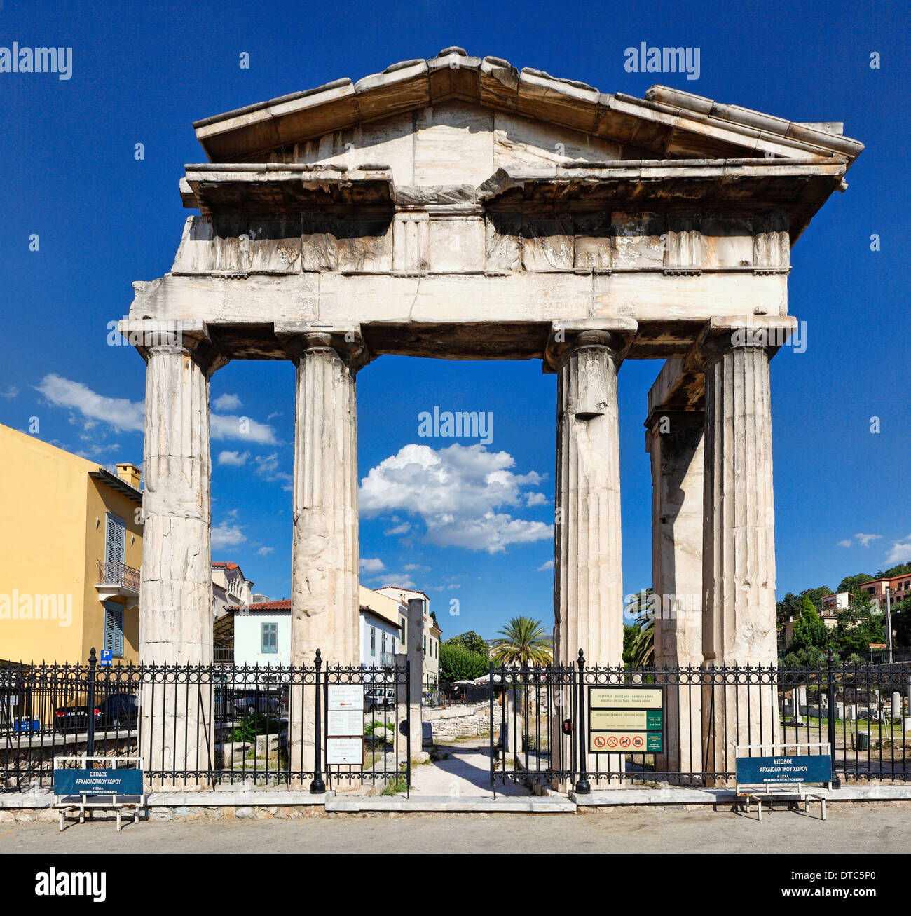 Arch of athena archegetis hi-res stock photography and images - Alamy