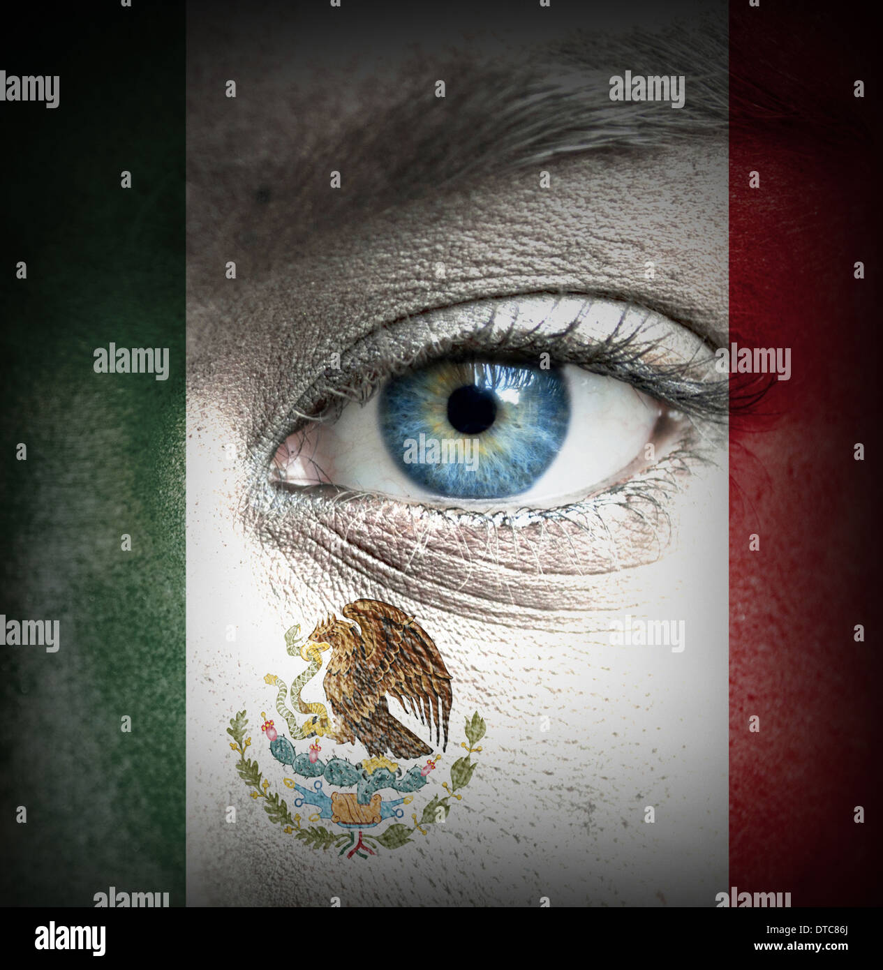 Female mexican soccer fan hi-res stock photography and images - Alamy