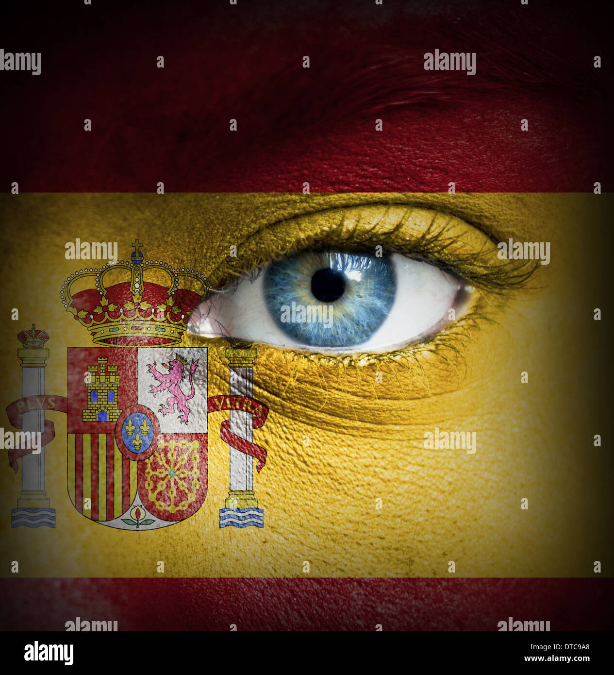 Football fan spain flag painted hi-res stock photography and images - Alamy