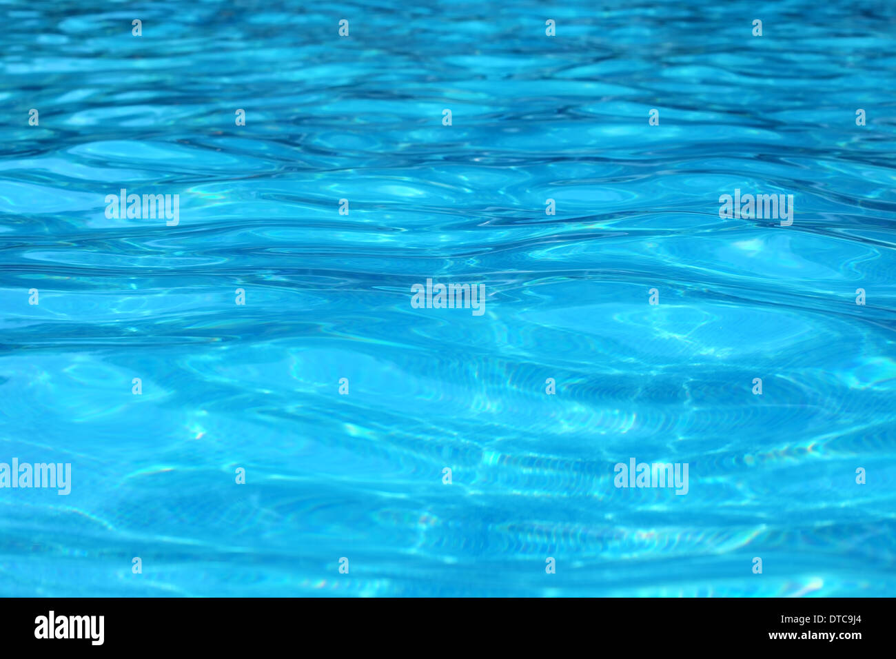 Clear blue water hi-res stock photography and images - Alamy
