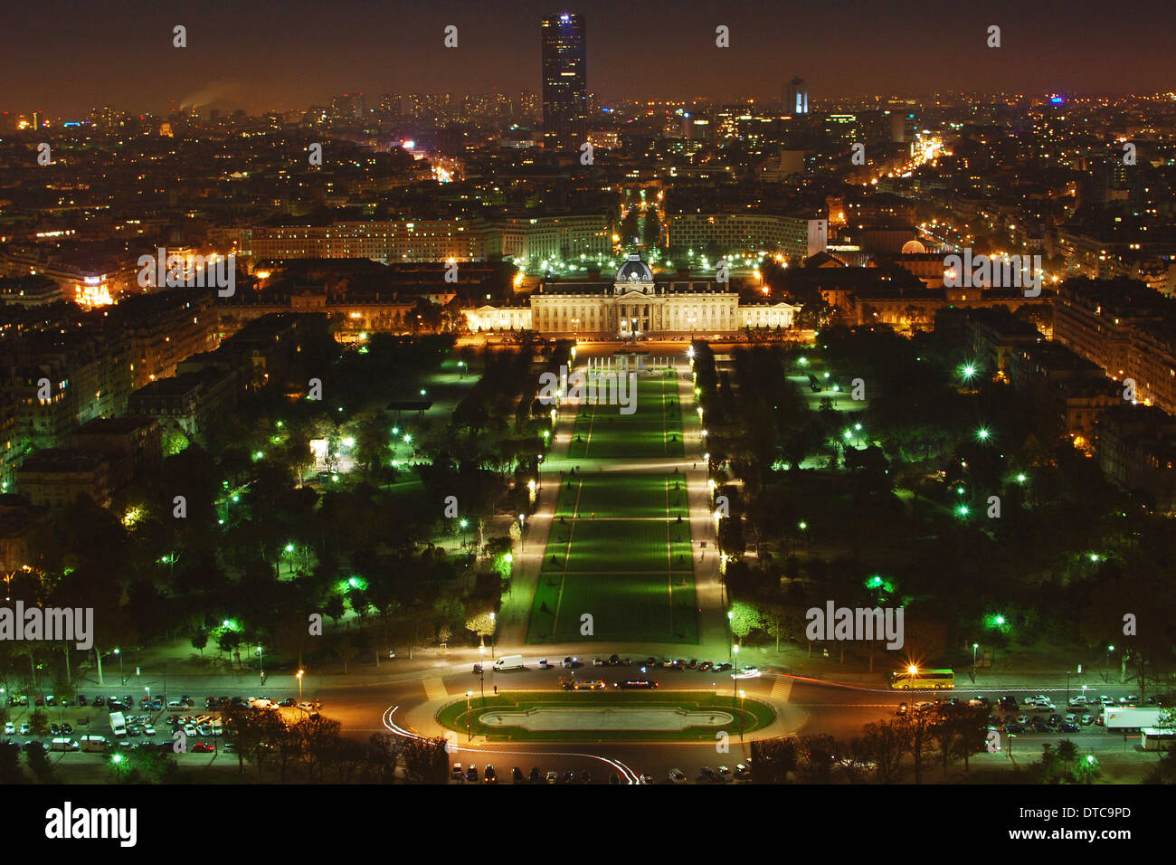 Night scene from eiffel tower hi-res stock photography and images - Alamy