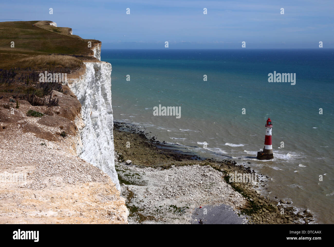 Cliffs lighthouse beachy head near hi-res stock photography and images ...