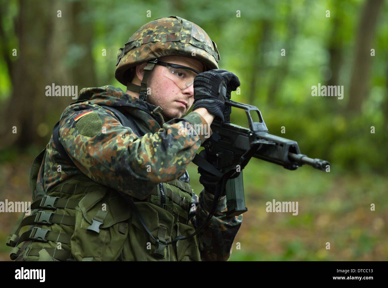 Illkirch- Grafenstaden, France, Soldier of JgBtl 291 at a training in ...