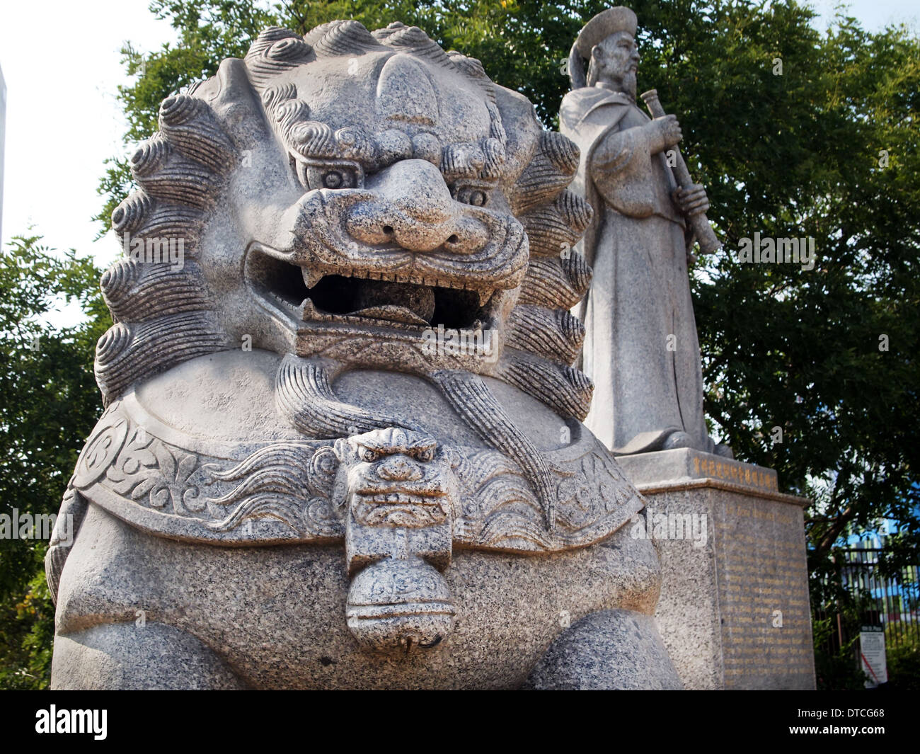 PHILADELPHIA - SEPTEMBER 12: Tenth Street Plaza statues on September 12 ...