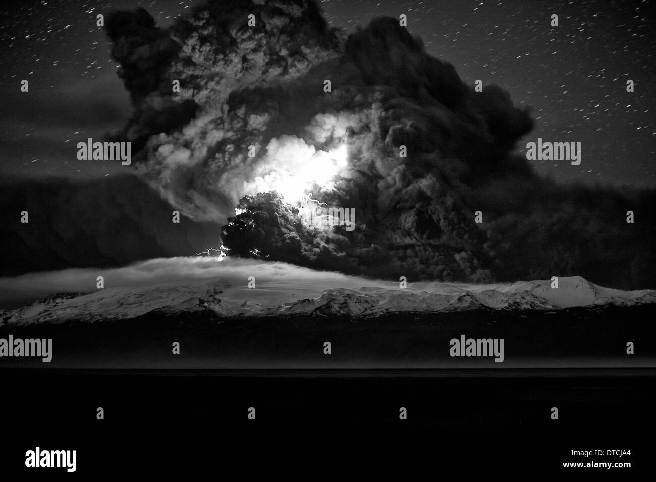 Volcano eruption, Eyjafjallajokull, Iceland Stock Photo - Alamy