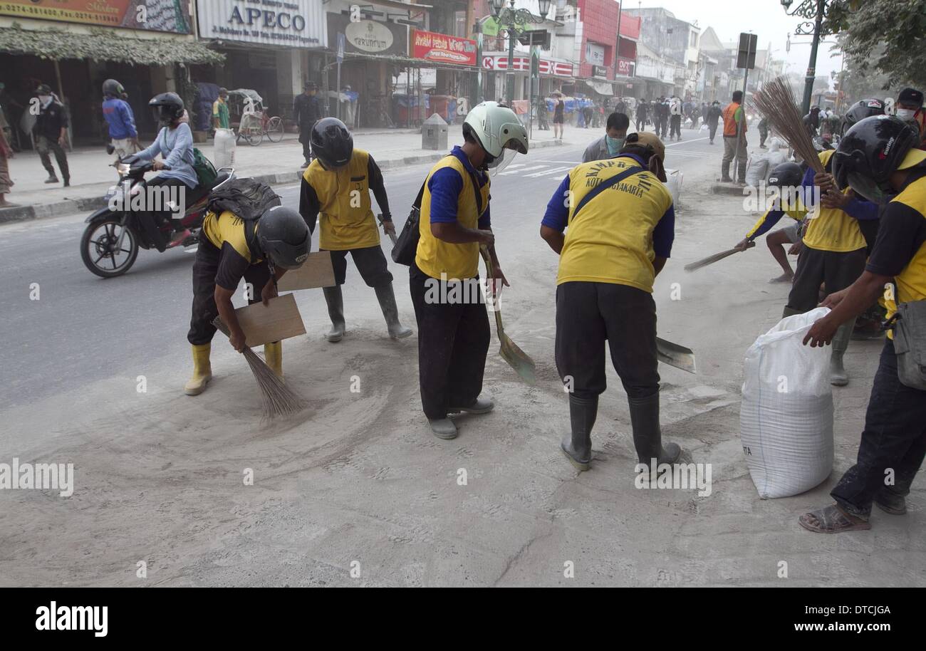 Yogyakarta, Indonesia. 15th Feb, 2014. Peoples were cleaning volcanic ...
